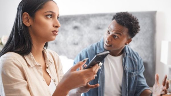 How to Become More Emotionally Available: 4 Strategies