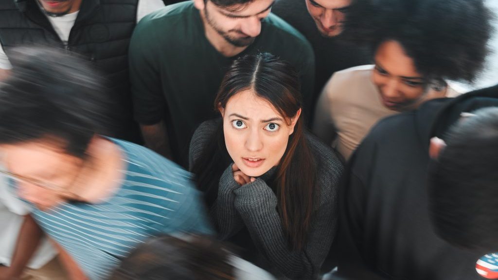 Silent panic attacks: 5 Causes and 7 Symptoms Explained