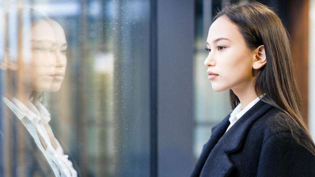 Why Do I Have Commitment Issues? 8 Eye-opening Truths