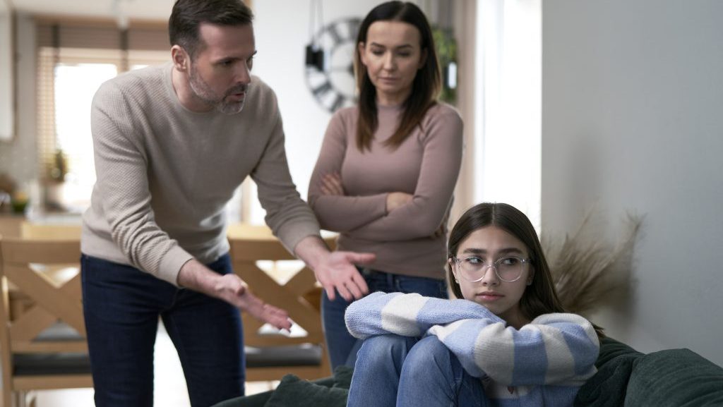 Why Do I Hate My Family? 5 Facts Feeling Angry At Home
